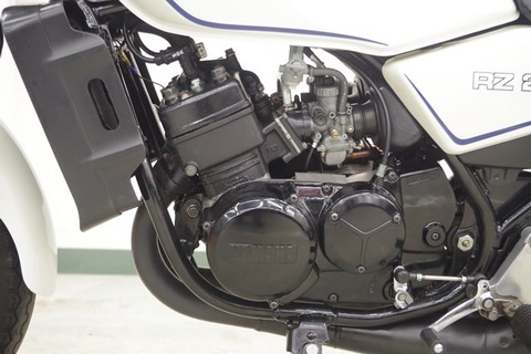 憧れのバイクってありますか？【YAMAHA RZ250入荷】 | 中古・新車バイクの販売・買取【バイク館SOX】